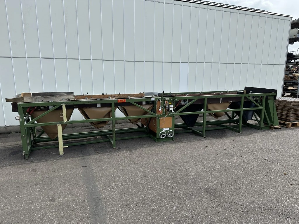 Schouten SMA 100/100 sorting machine for flower bulbs and Brussels ...