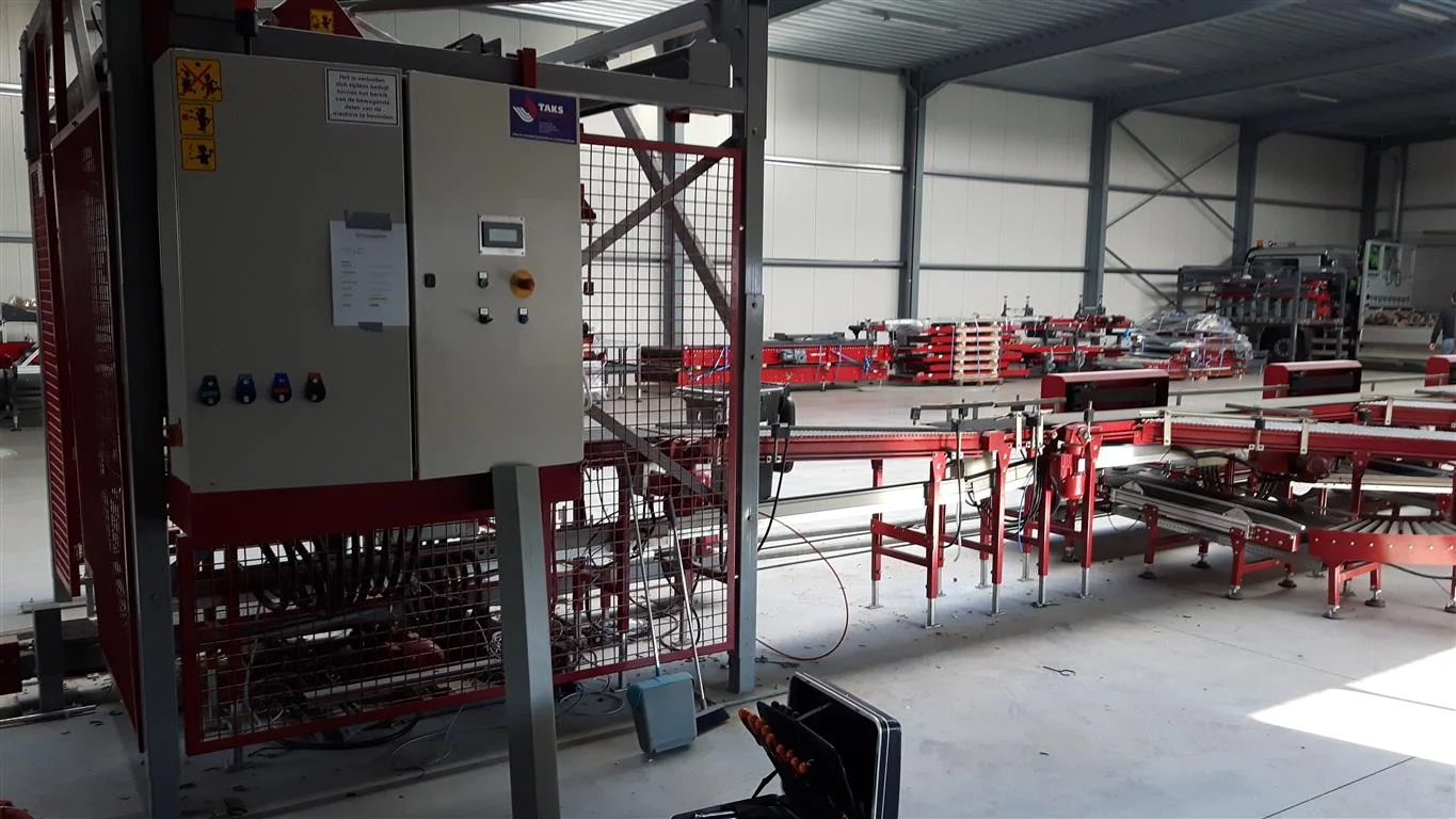 Taks fully automatic unloading system for destacking boxes from pipe ...