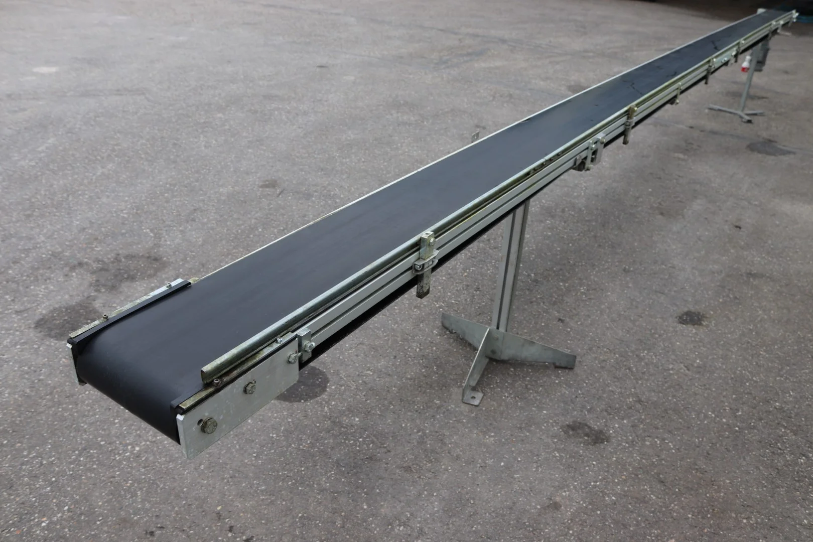 Viscon conveyor 650 x 20 cm • Duijndam Machines