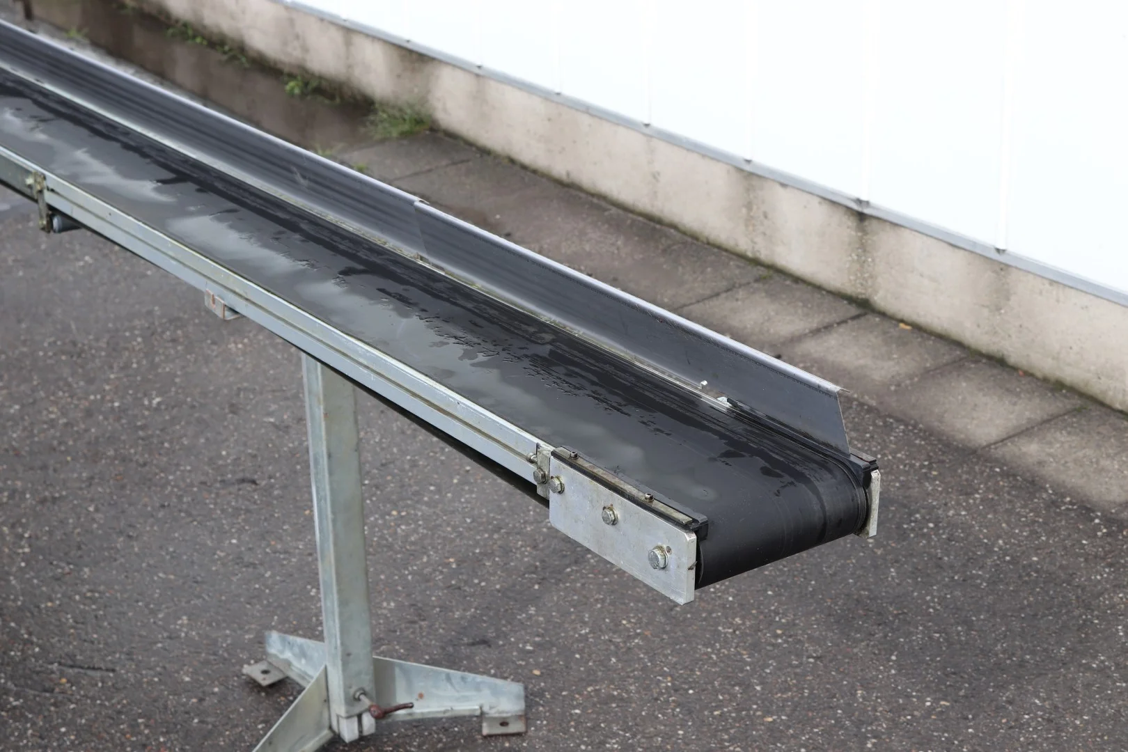 Viscon conveyor 560 x 20 cm • Duijndam Machines