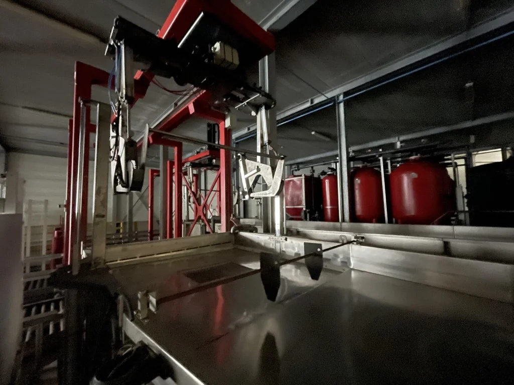 Aweta 2xG AV-8/36+1 grading line machine for apples and pears with 2 x ...
