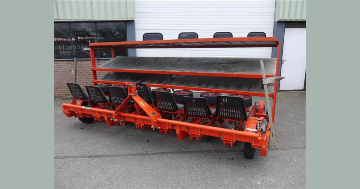 Checchi & Magli 7 row planting machine Tex • Duijndam Machines