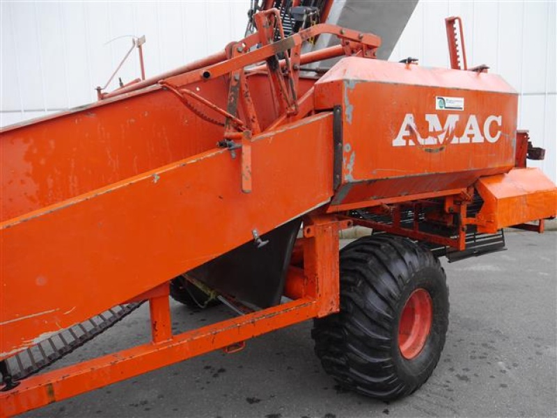 Amac E2 uienlader • Duijndam Machines