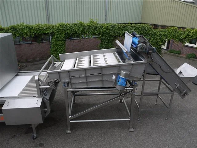 Concept Engineers optical grading machine for defect grading for ...