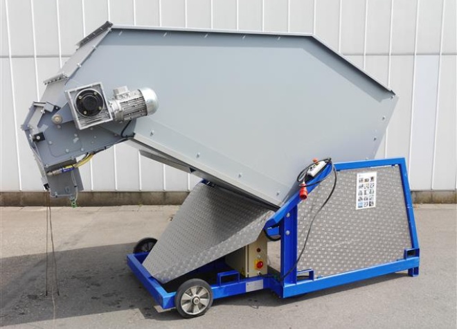 Logitec DB40 Bigbale dosing bunker • Duijndam Machines