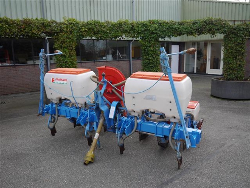 Monosem semoir pneumatique 4 rangs • Duijndam Machines