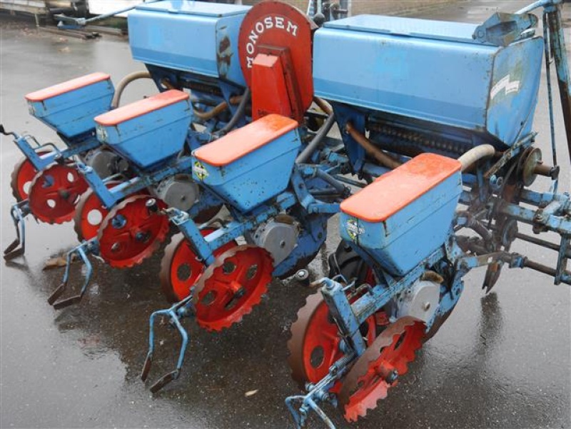 Monosem 4 rijige zaaimachine • Duijndam Machines