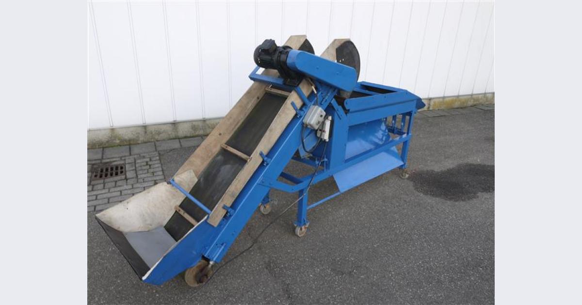 Perfect onion topper with 6 rollers - 380 volt • Duijndam Machines