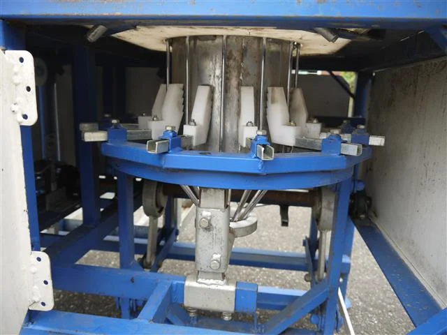 Schrauwen Rolinet netting machine for plants • Duijndam Machines