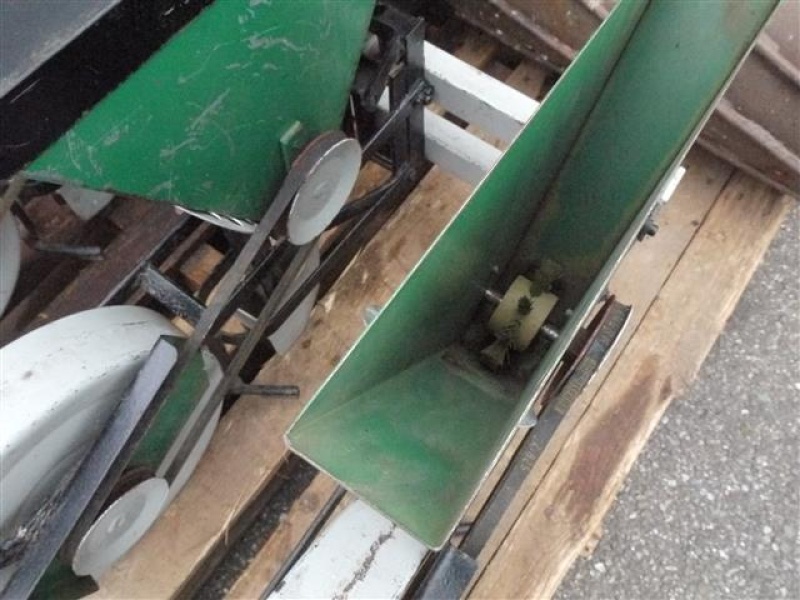Thilot mechanische zaaimachine 4 rijen • Duijndam Machines