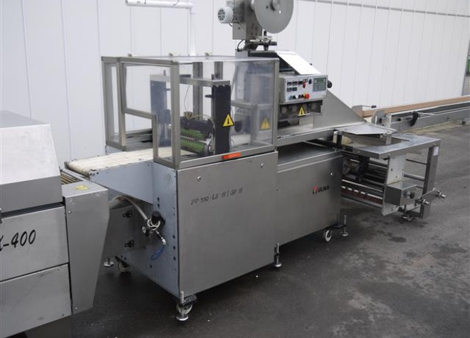 Ulma PV-350 LSH /SPH packing machine with shrink tunnel • Duijndam Machines