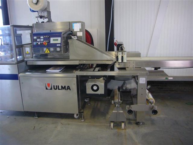 Ulma PV350 flowpacker • Duijndam Machines