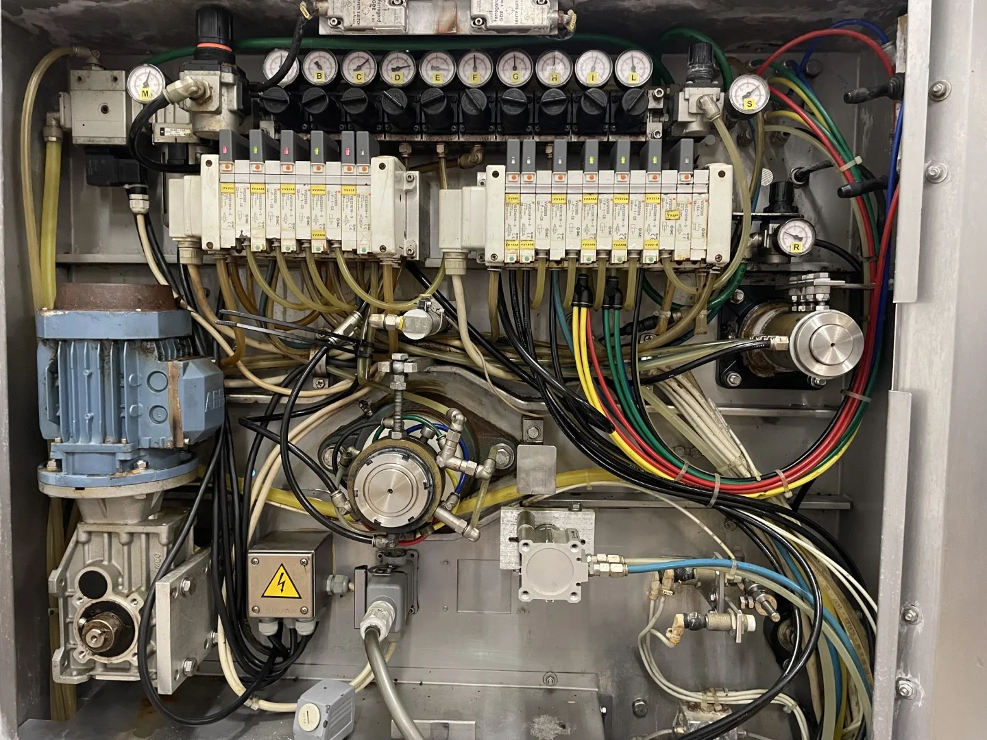 ABL OP30 peeling and slicing machine for oranges • Duijndam Machines