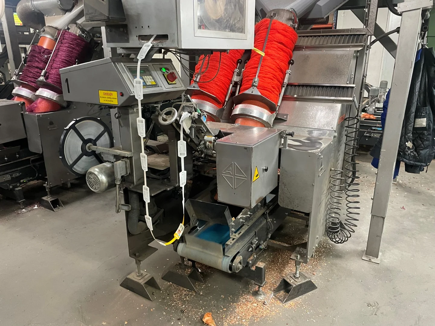 Affeldt 170 12VB machine de pesage avec Affeldt 929 T19 clipper ...