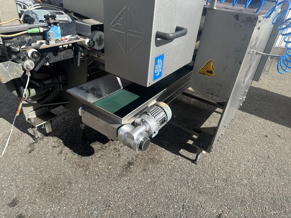 Affeldt 929T18 net clipping machine with printer • Duijndam Machines