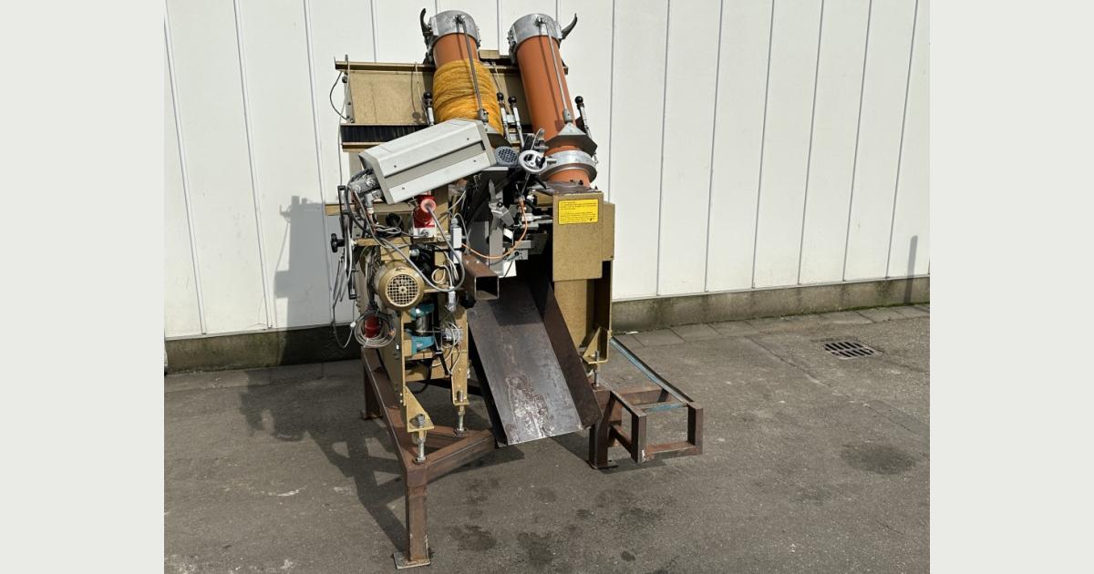 Affeldt C-Pack 927:32 net packaging and clipping machine • Duijndam ...