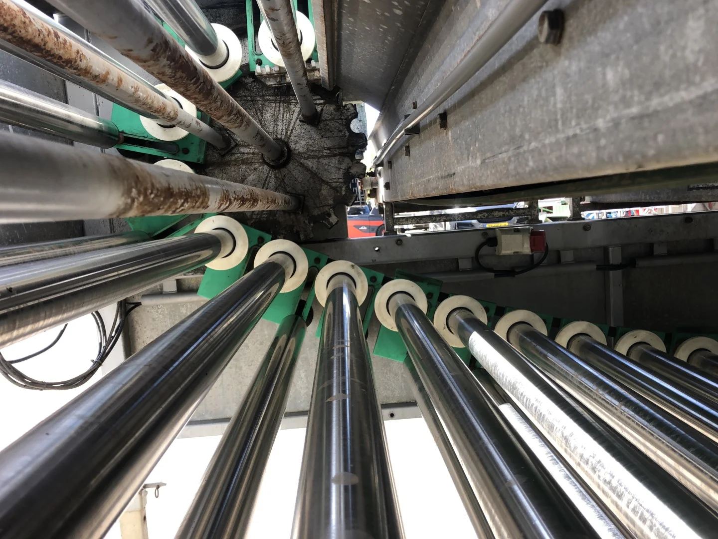 Allround radial roller grader with 4 sortings • Duijndam Machines