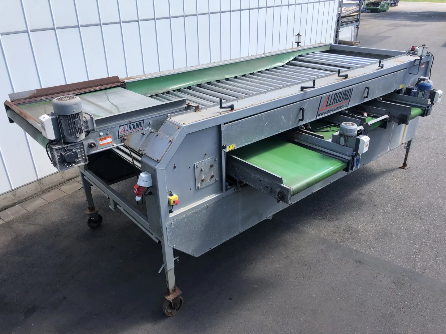 Allround radial roller grader with 4 sortings • Duijndam Machines