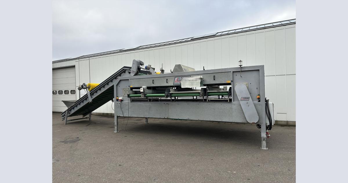Allround radial roller grader with 4 sortings • Duijndam Machines