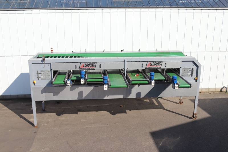 Allround radial rollergrader with 7 product conveyors • Duijndam Machines