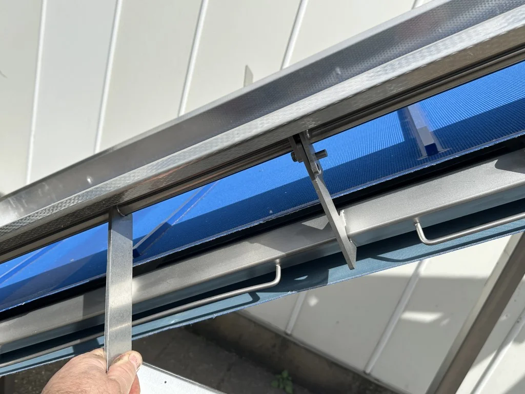 Arco elevator incline conveyor stainless steel frame • Duijndam Machines