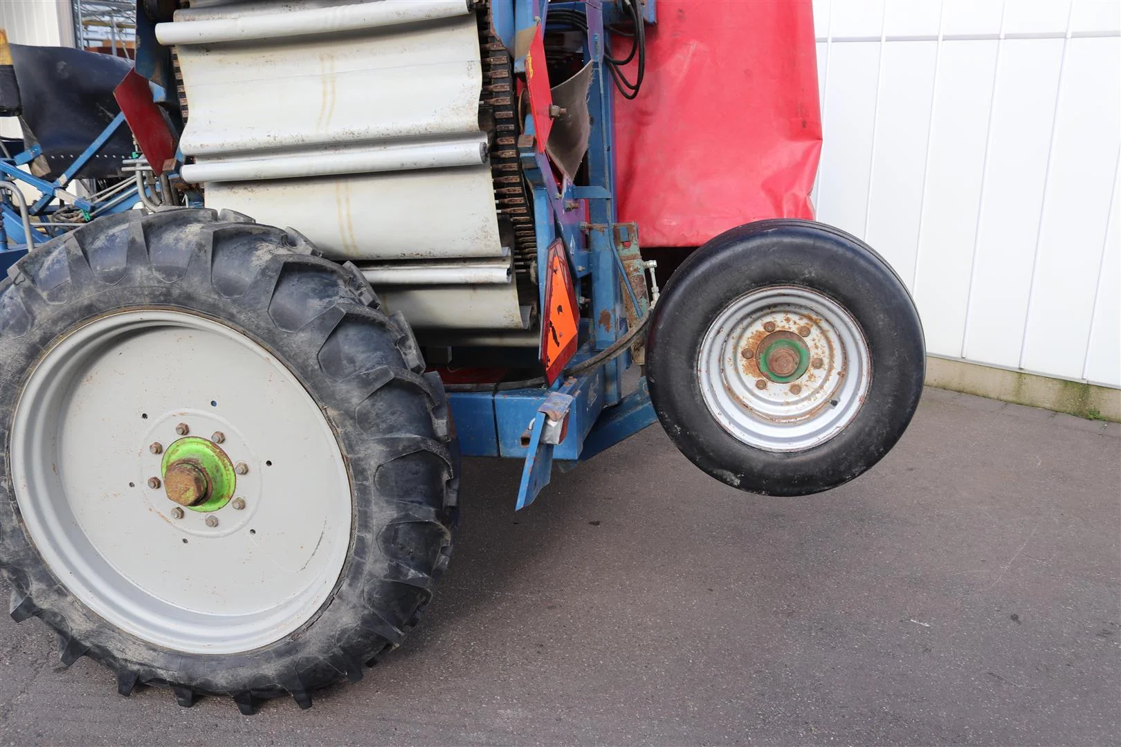 Asa Lift carrot harvester 2 rows • Duijndam Machines