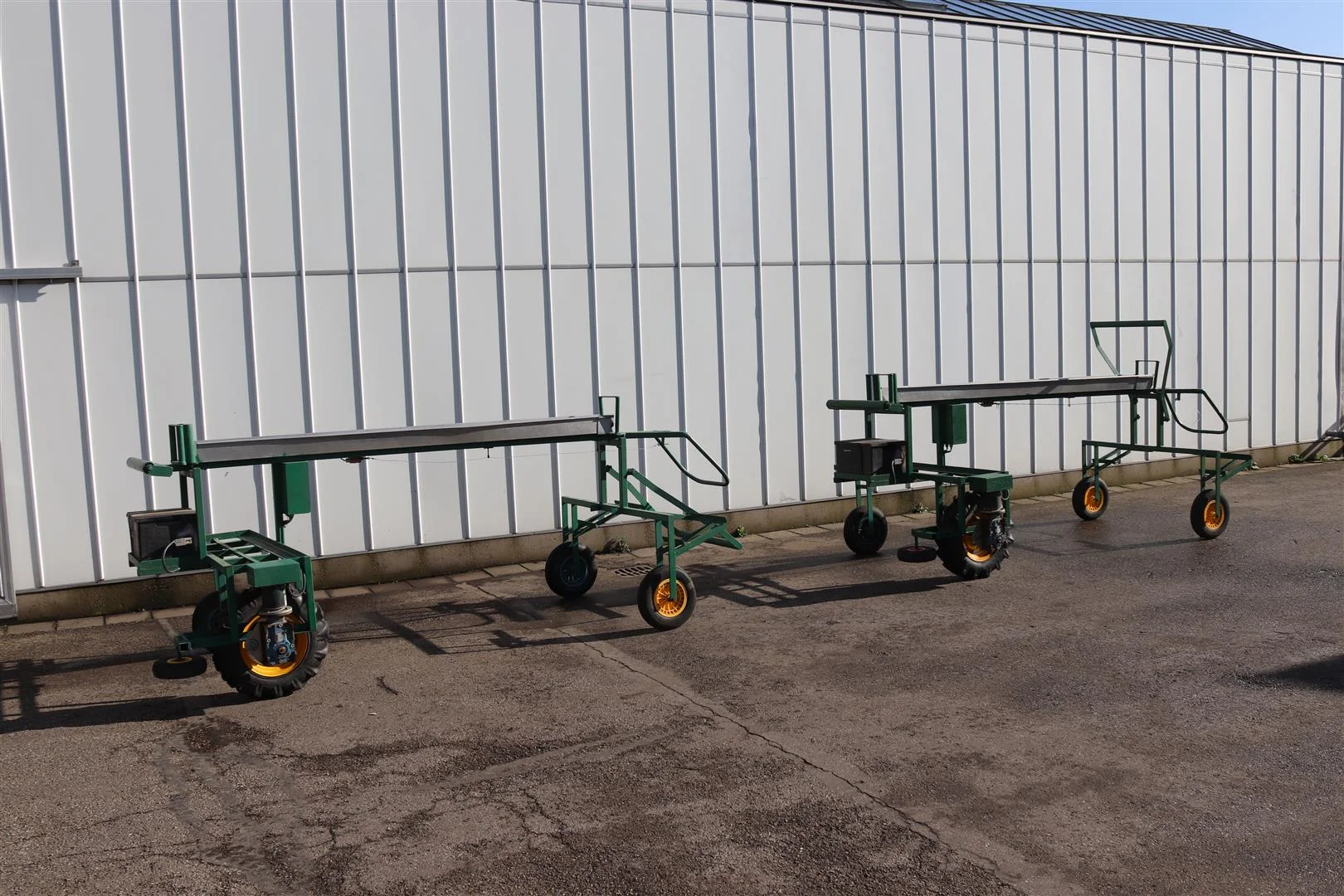 Electric harvester for asparagus • Duijndam Machines