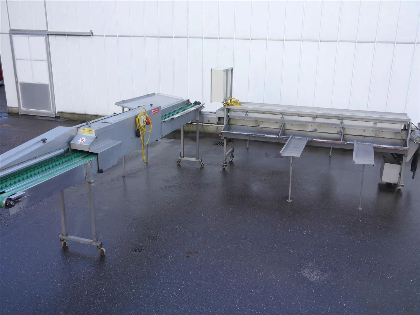 Christiaens semi-automatic grading machine and washer for asparagus ...