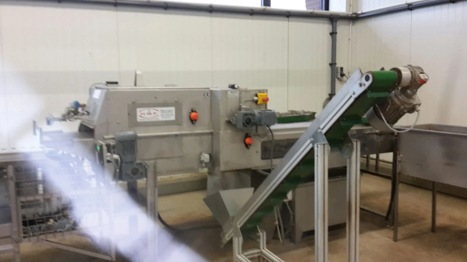 Hermeler Sorting machine with washer • Duijndam Machines