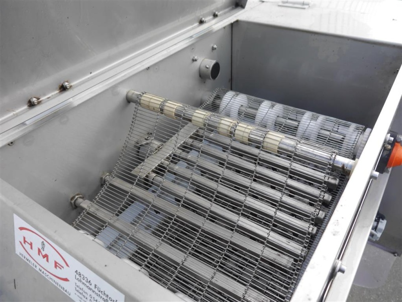 Hermeler Spargel Sortiermaschine mit Waschanlage • Duijndam Machines