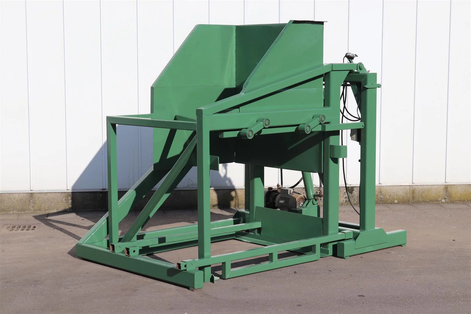 ATH side box tipper • Duijndam Machines