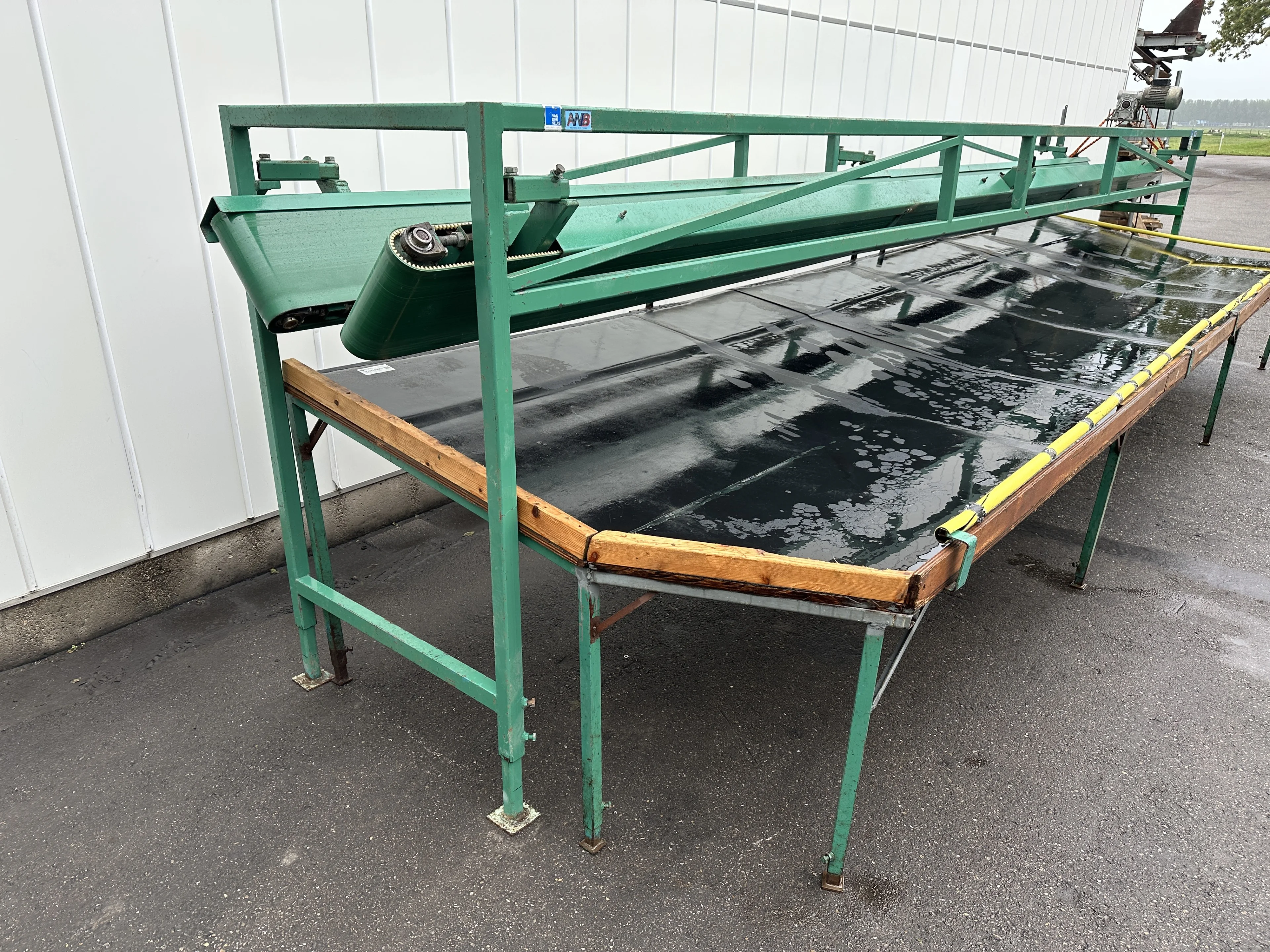 AWB KS4 sorteermachine voor kool en pompoenen met 2 wijkende banden ...