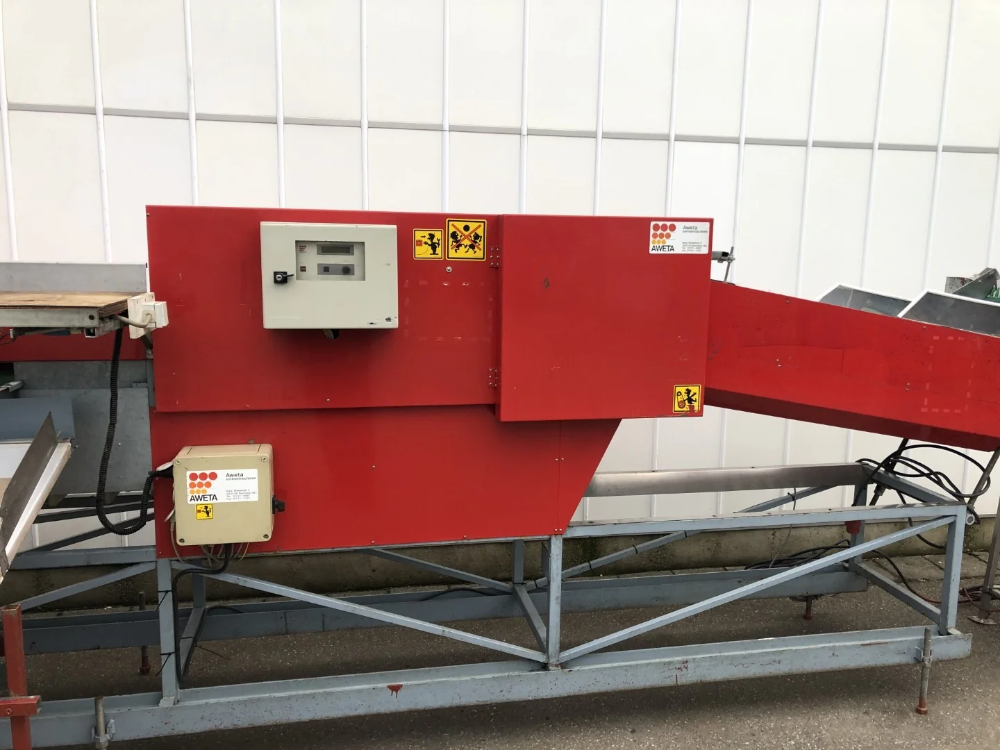 Aweta G2-6 weight sorting machine for peppers • Duijndam Machines