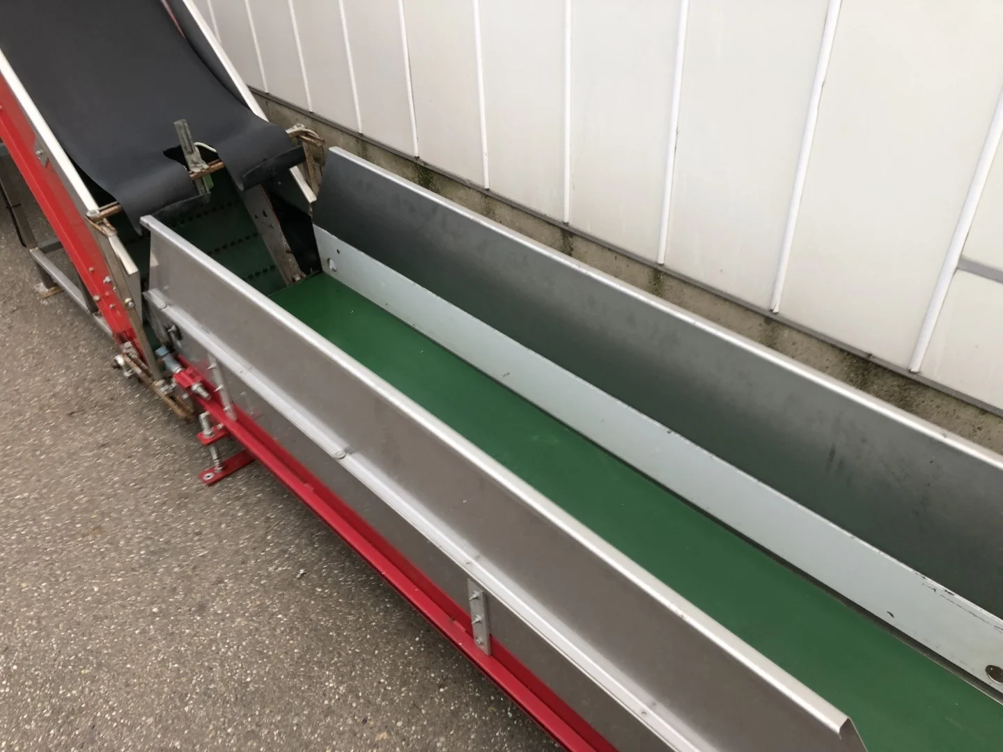 Aweta G2-6 weight sorting machine for peppers • Duijndam Machines