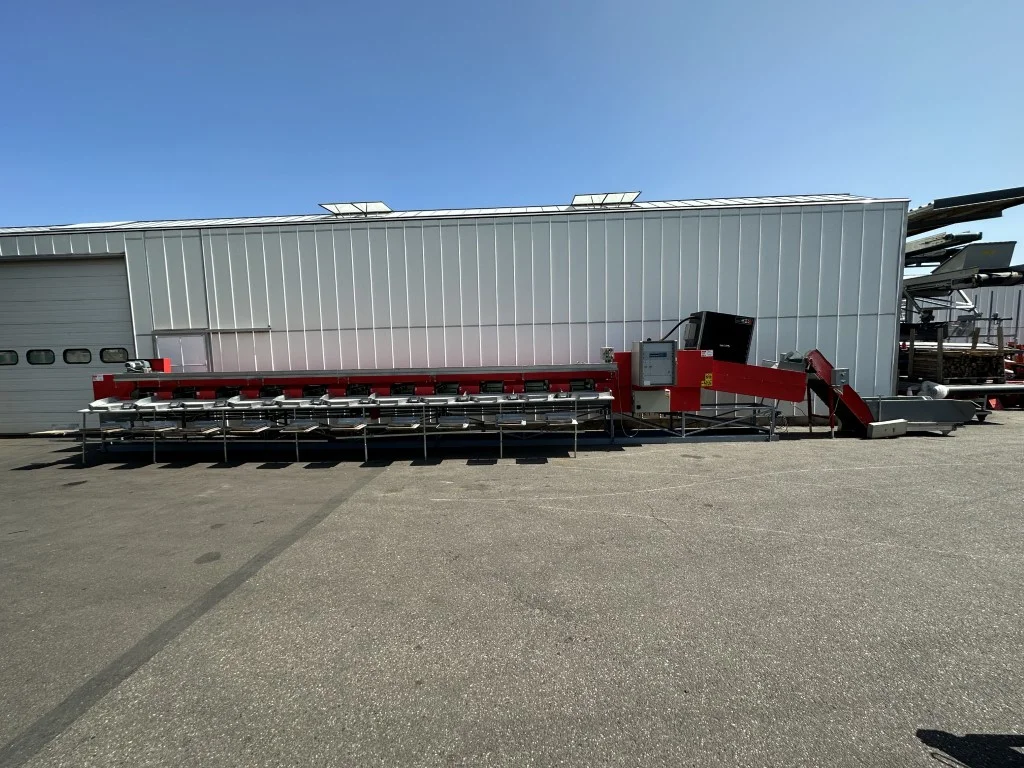 Aweta GM 2-10 sorting machine for peppers • Duijndam Machines