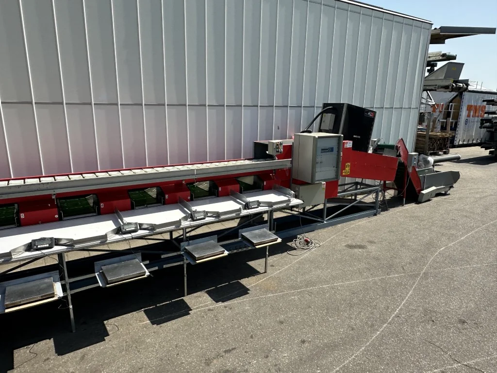 Aweta GM 2-10 sorting machine for peppers • Duijndam Machines