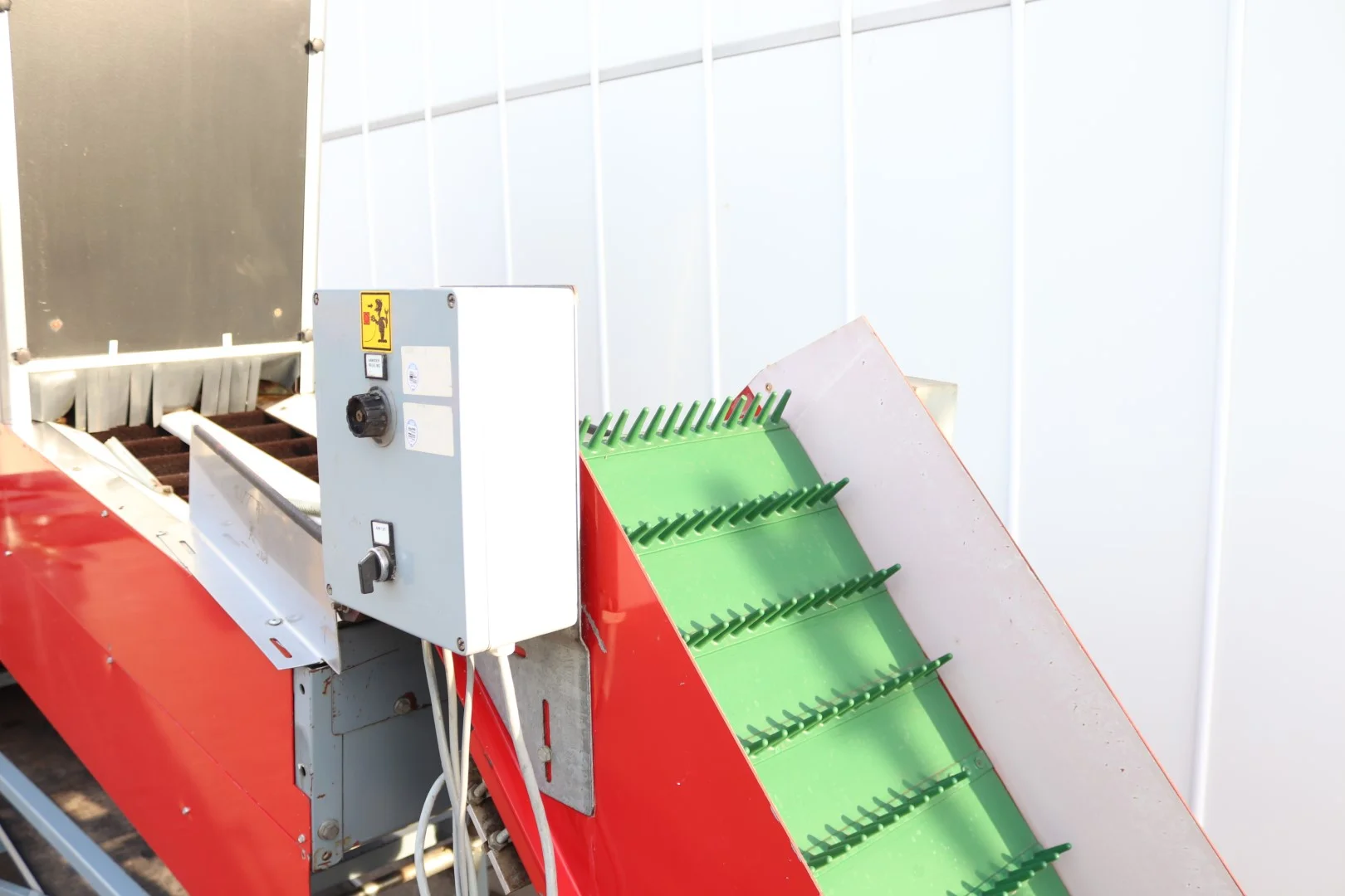 Aweta GM 2-8 sorting machine for peppers • Duijndam Machines