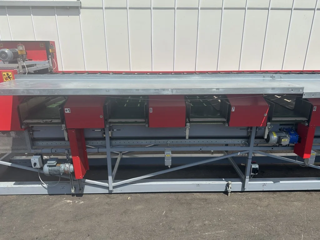Aweta GM 3-8 sorting machine for peppers • Duijndam Machines