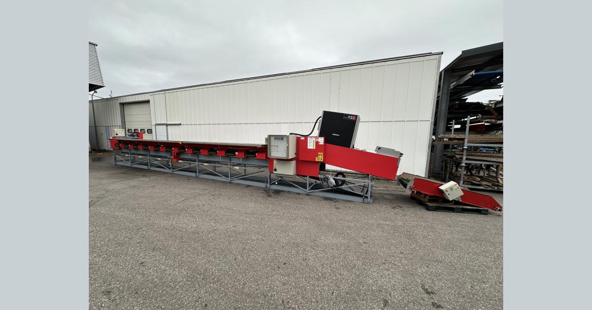 Aweta GM3-10 pepper sorting machine with feeding conveyor • Duijndam ...