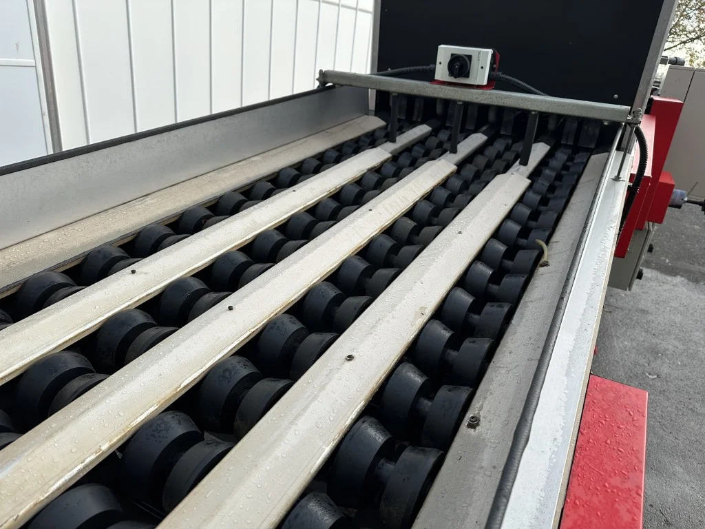 Aweta GMB4-12+1 pepper sorting machine with elevator and scales ...
