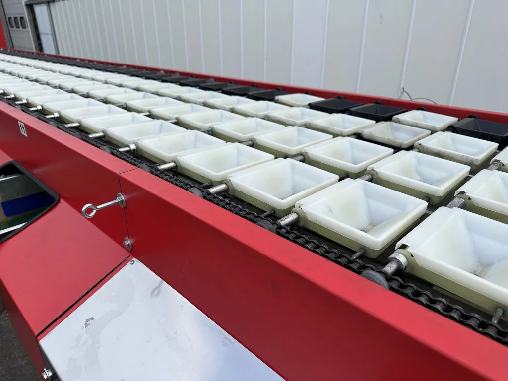 Aweta GMC 4-16+1 pepper sorting machine • Duijndam Machines