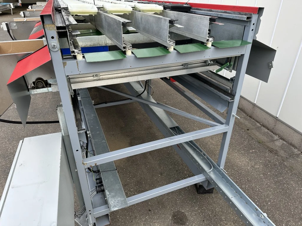 Aweta GMC 4-16+1 pepper sorting machine • Duijndam Machines