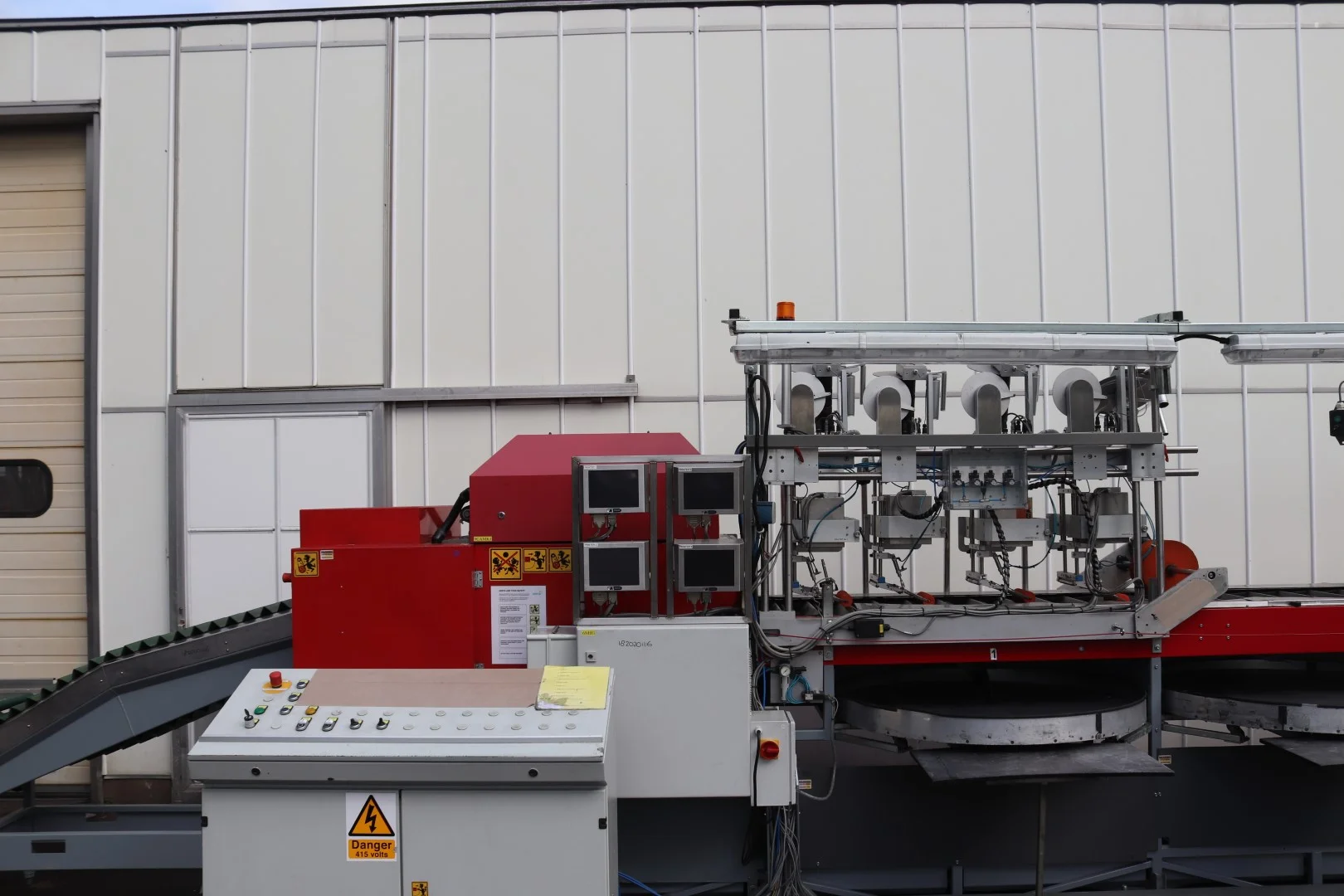 Aweta GSM-12 weight and length sorting machine for cucumbers • Duijndam ...