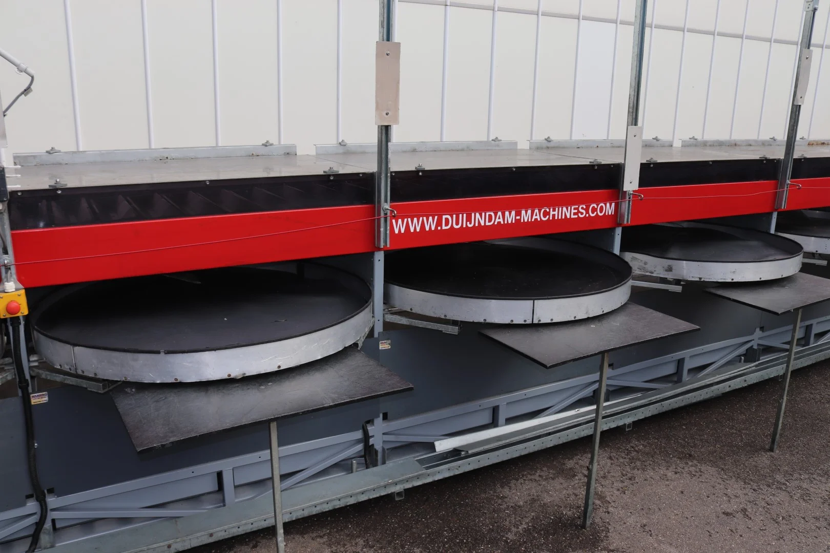 Aweta GSM-12 weight and length sorting machine for cucumbers • Duijndam ...