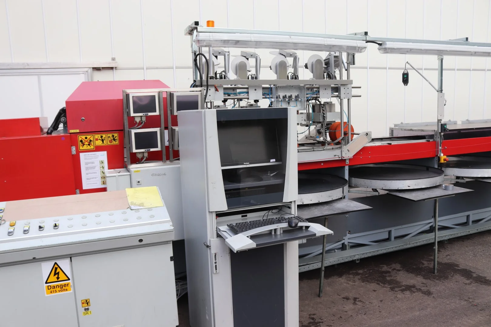 Aweta GSM-12 weight and length sorting machine for cucumbers • Duijndam ...