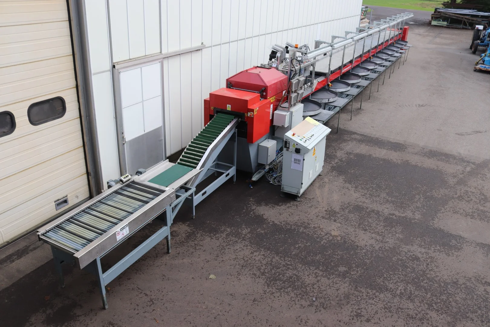 Aweta GSM-12 weight and length sorting machine for cucumbers • Duijndam ...
