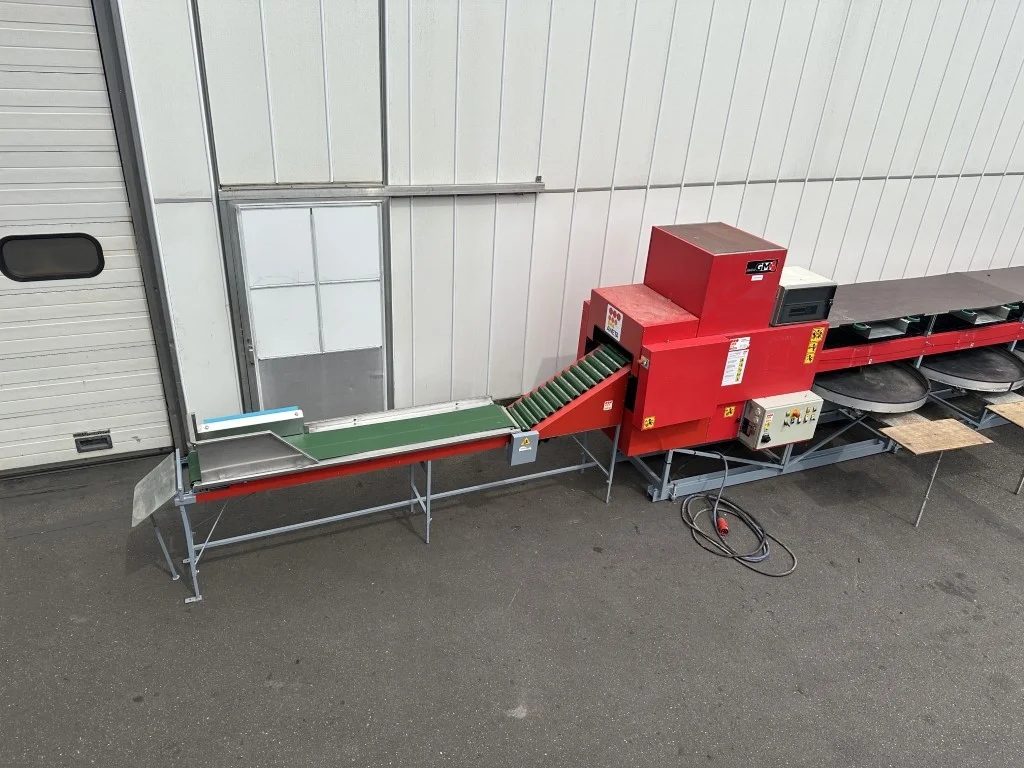 Aweta GSM-7 R cucumber sorting machine • Duijndam Machines