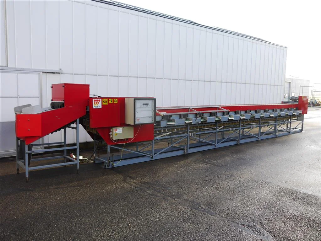 Aweta KG3-12 +1 weight and colour sorting machine for tomatoes ...