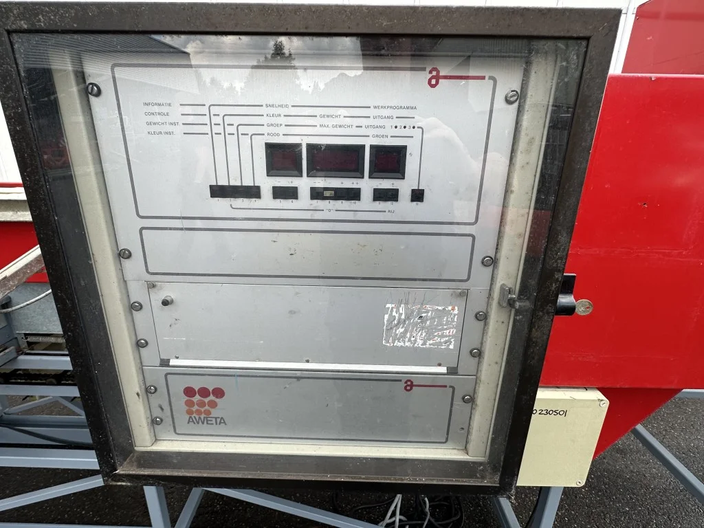 Aweta KG3-16+1 tomato sorting machine • Duijndam Machines