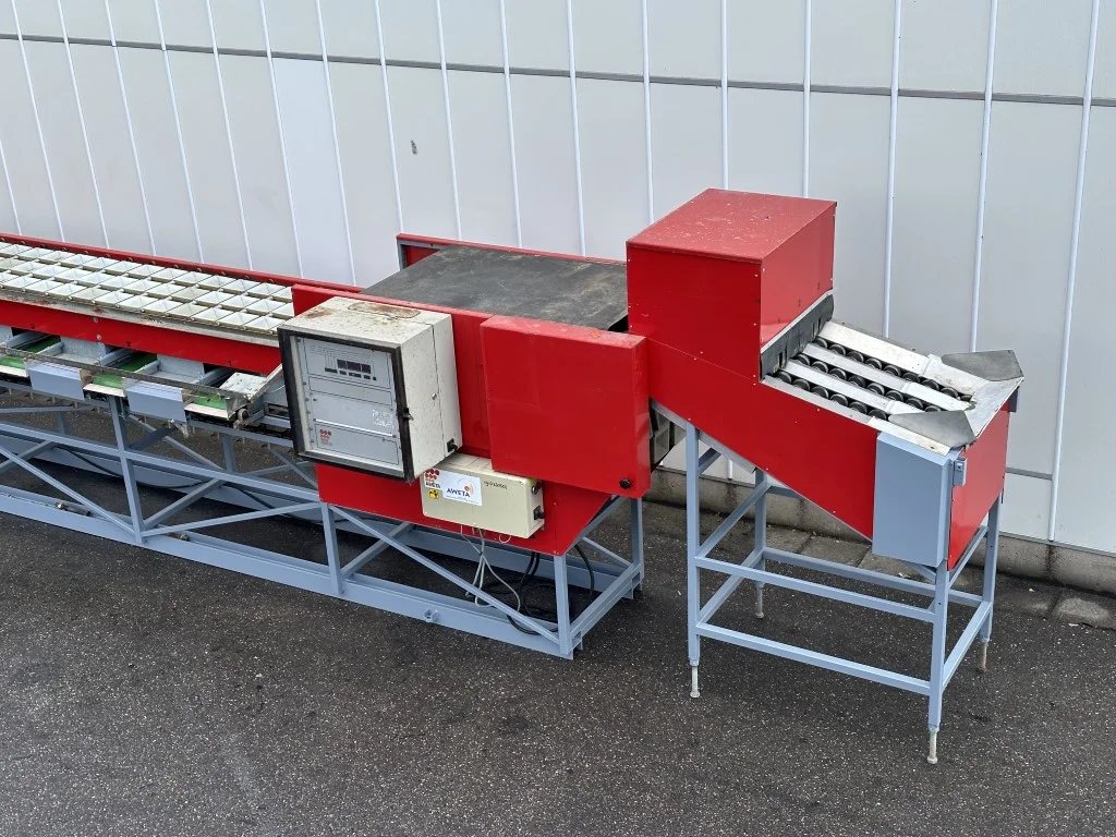 Aweta KG3-16+1 clasificadora de tomates • Duijndam Machines